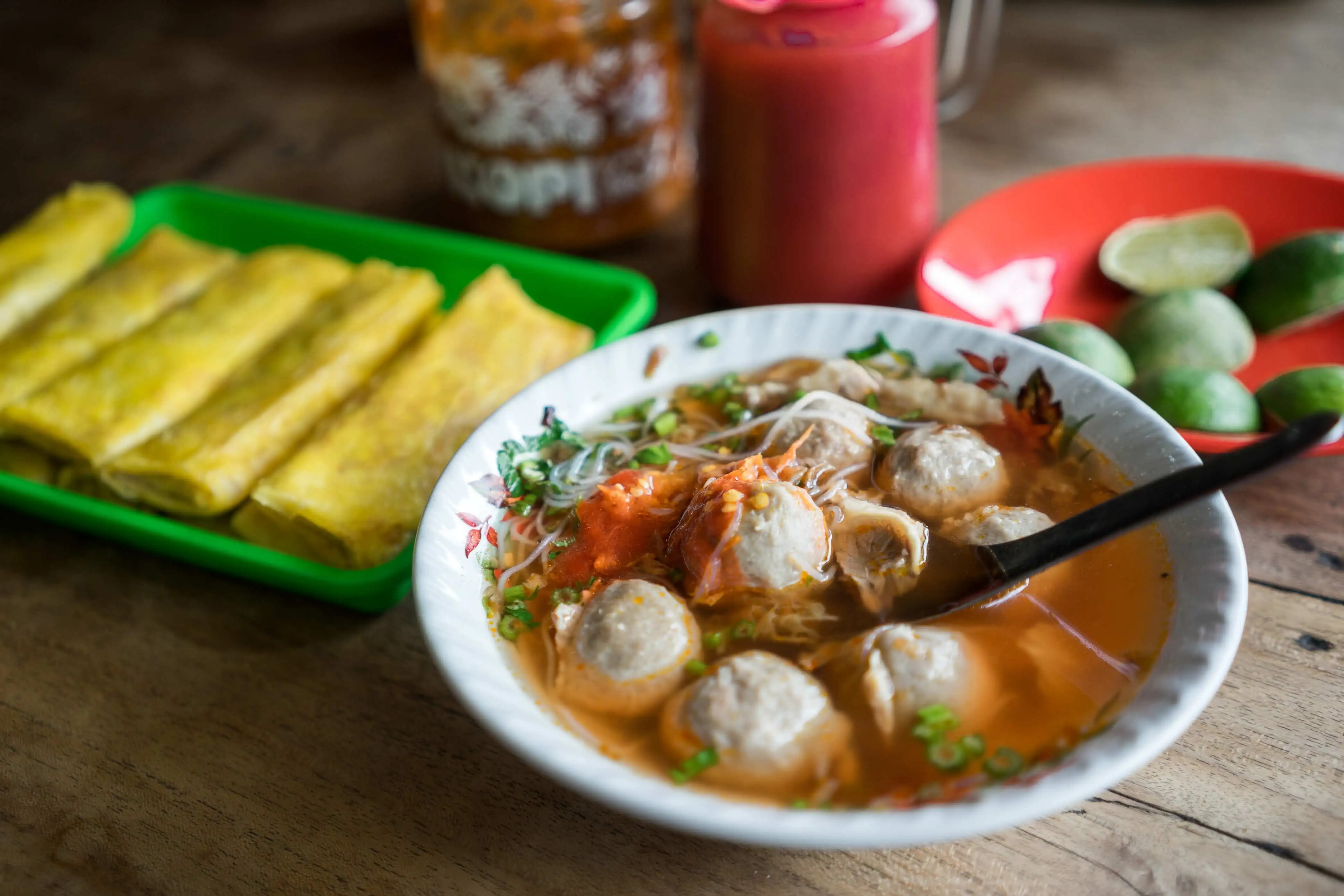 7 Tempat Makan Bakso di Solo yang Enak dan Legendaris