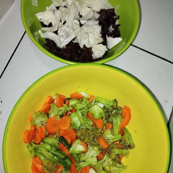 Resep Tumis Sayur Jamur Kuping Sederhana Rumahan di Yummy App
