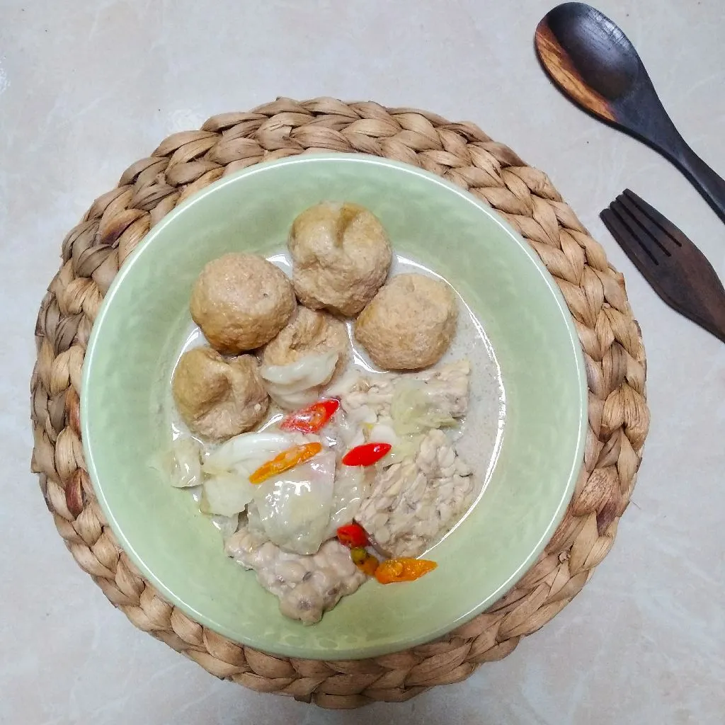 Resep Lodeh Peda Tempe Tahu Bulat Sederhana Rumahan Di Yummy App