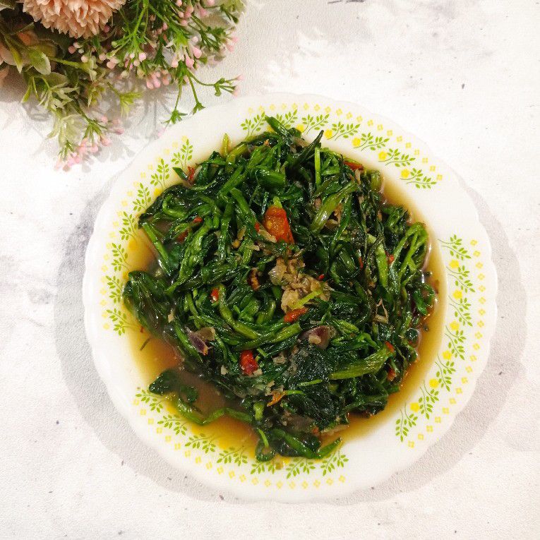 Resep Tumis Sayur Eceng Bumbu Kencur Sederhana Rumahan di Yummy App