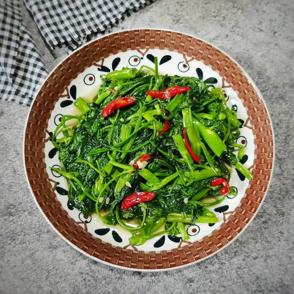 Resep Tumis Kangkung Bawang Putih Sederhana Rumahan di Yummy App