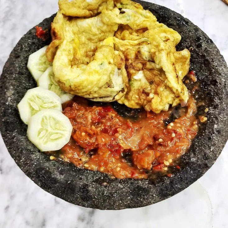 Resep Sambal Pecel Lele Surabaya Sederhana Rumahan di Yummy App Resep Sambal Pecel Lele Surabaya Sederhana Rumahan di Yummy App