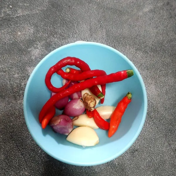 Resep Botok Daun Sembukan Sederhana Rumahan di Yummy App