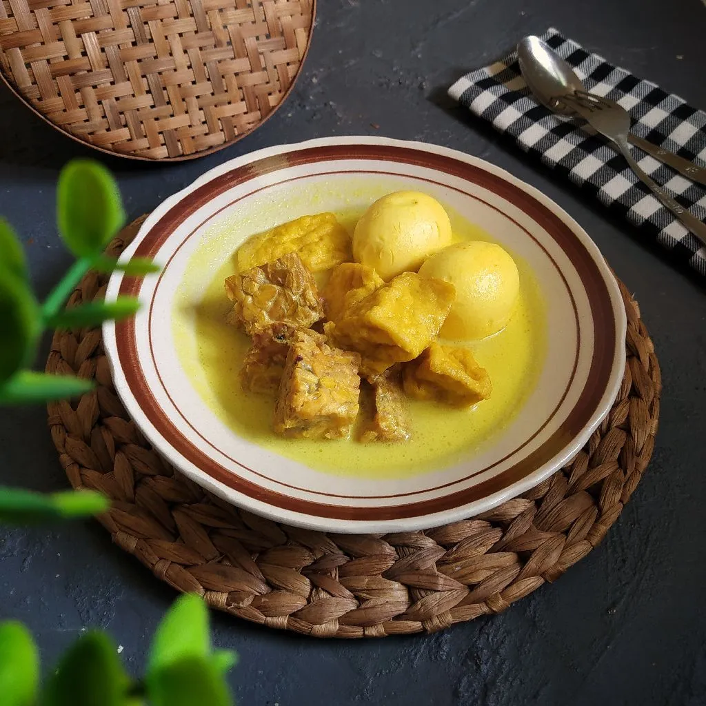 Resep Terik Telur Tahu Tempe Sederhana Rumahan di Yummy App