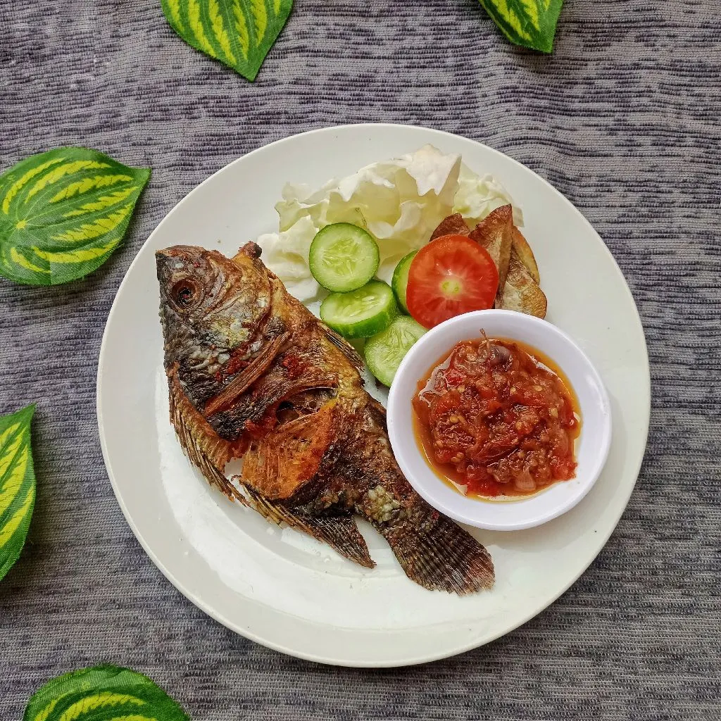 Resep Ikan Nila Goreng Sambal Terasi Sederhana Rumahan di Yummy App