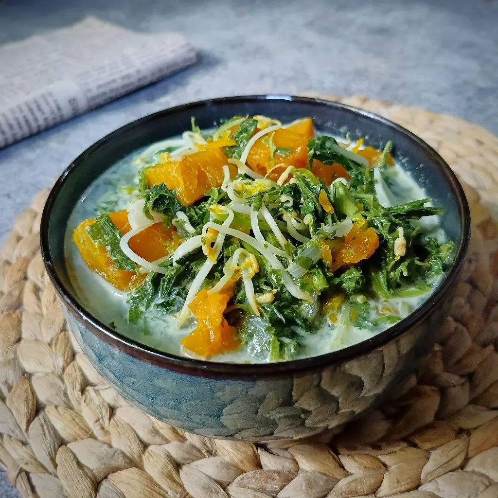 Resep Sayur Santan Daun Singkong Waluh Sederhana Rumahan di Yummy App