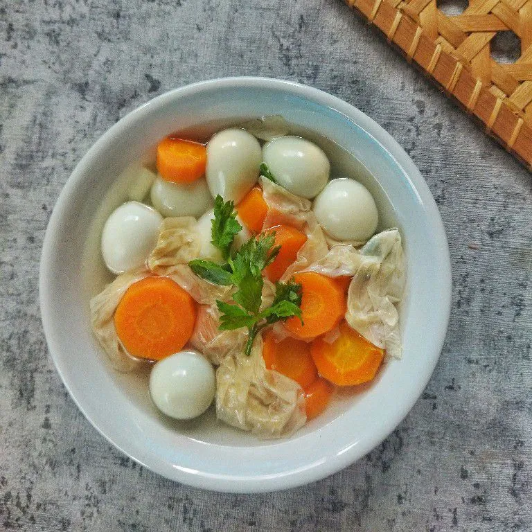 Resep Sup Telur Puyuh Dan Kembang Tahu Sederhana Rumahan Di Yummy App