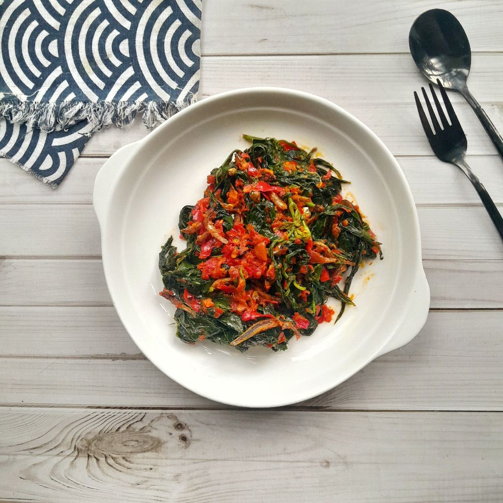 Resep Balado Teri Daun Singkong Sederhana Rumahan di Yummy App