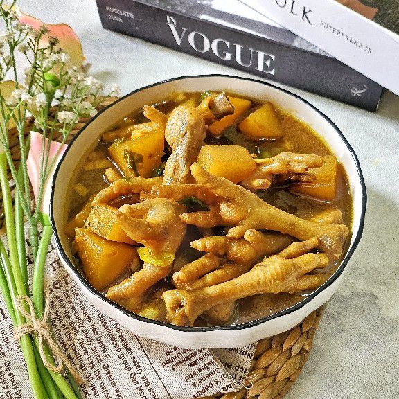 Resep Semur Ceker Kentang Manis Gurih Sederhana Rumahan di Yummy App