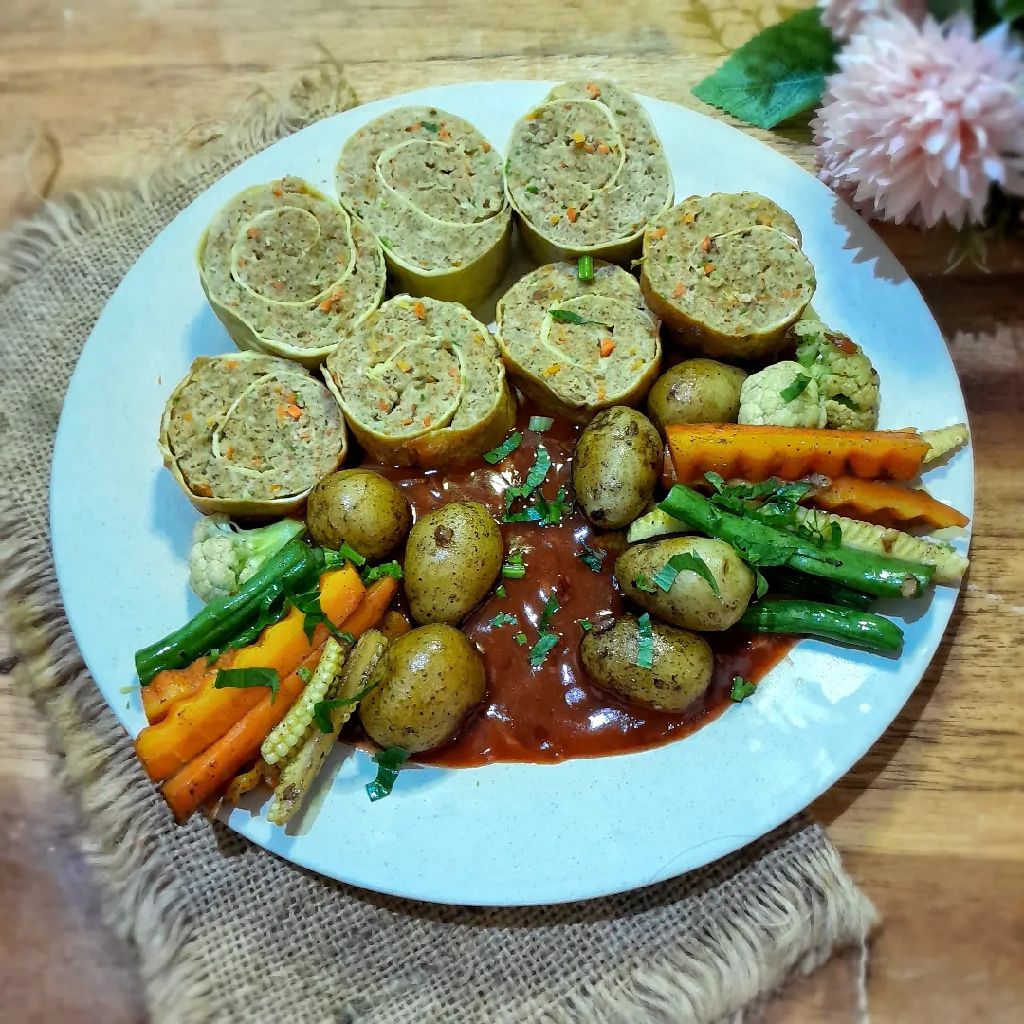 Resep Rolade Ayam Saus Balado Manis Sederhana Rumahan di Yummy App