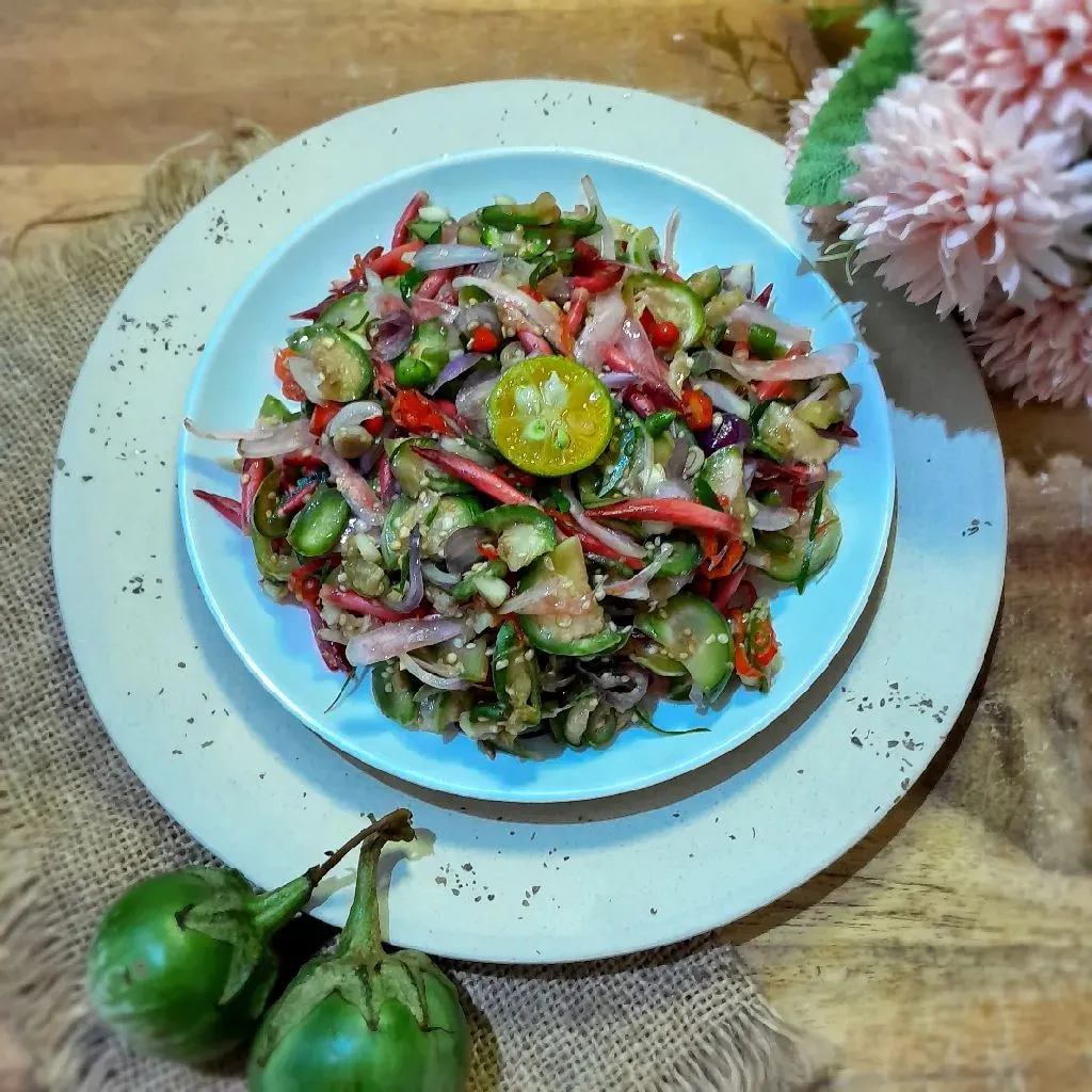 Resep Terong Sambal Matah Khas Bali Sederhana Rumahan Di Yummy App