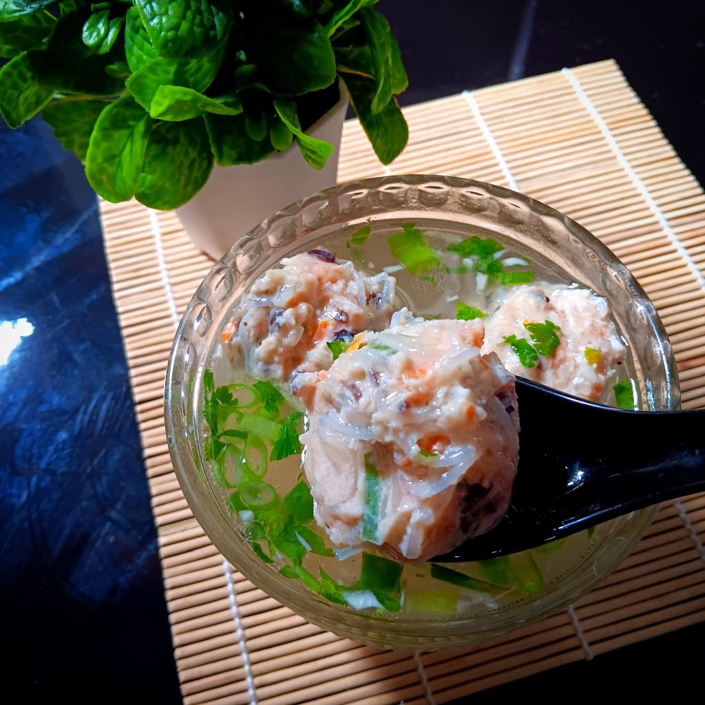 Resep Sup Bening Bakso Rambutan Sederhana Rumahan di Yummy App
