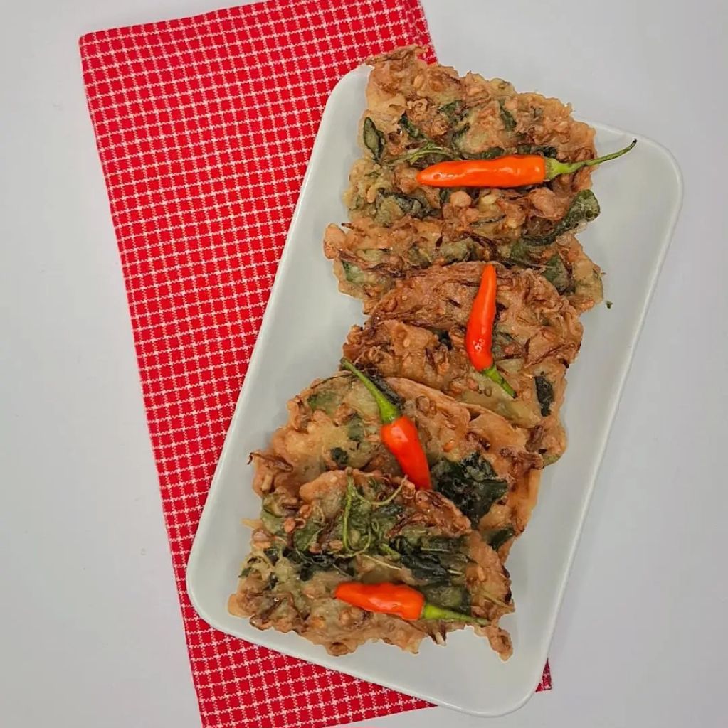 Resep Bakwan Bayam Toge Sederhana Rumahan di Yummy App