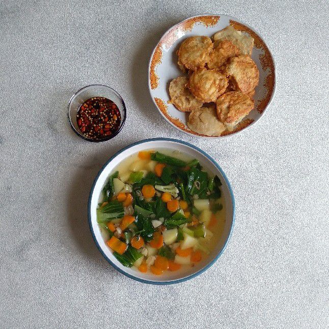 Resep Sop Kentang Pakcoy Wortel Sederhana Rumahan di Yummy App