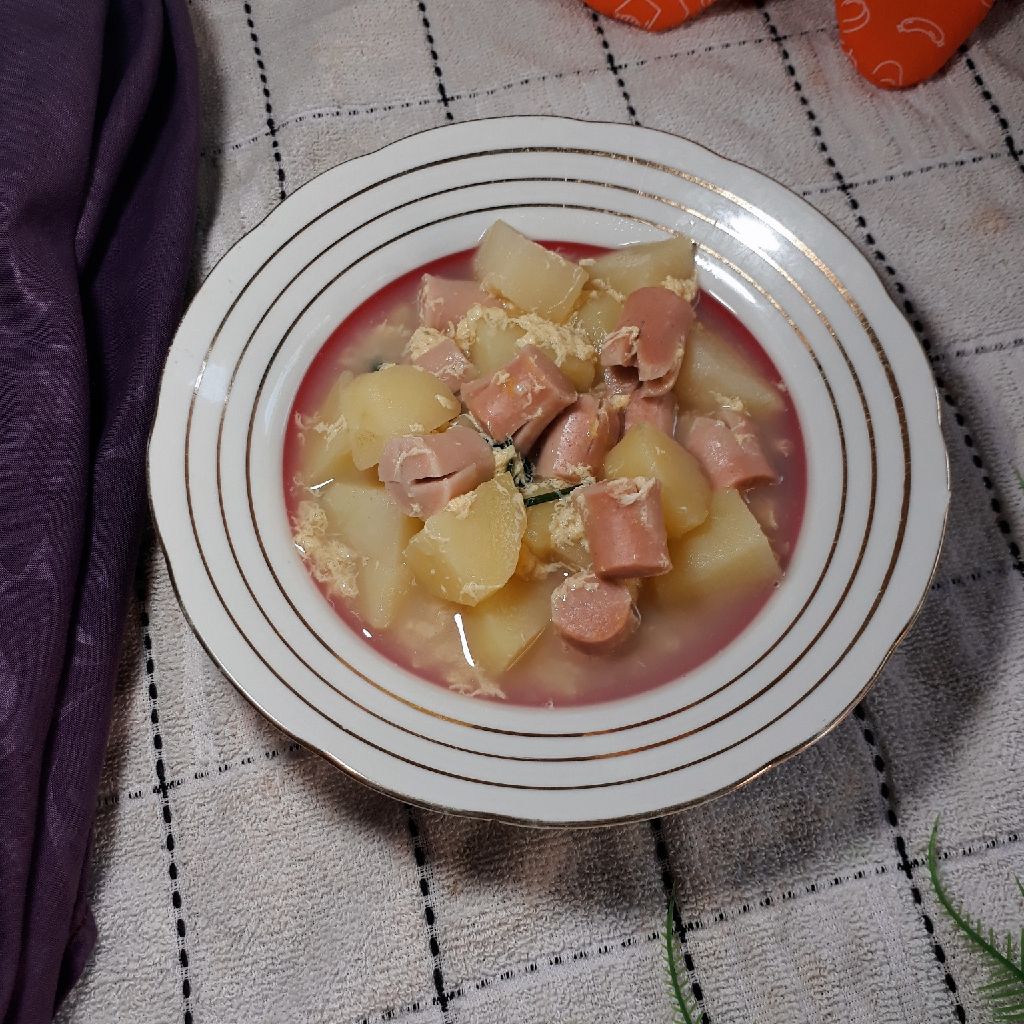 Resep Sop Diet Kentang Sosis Telur Sederhana Rumahan di Yummy App