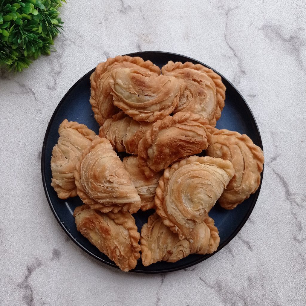 Resep Curry puff Sederhana Rumahan di Yummy App