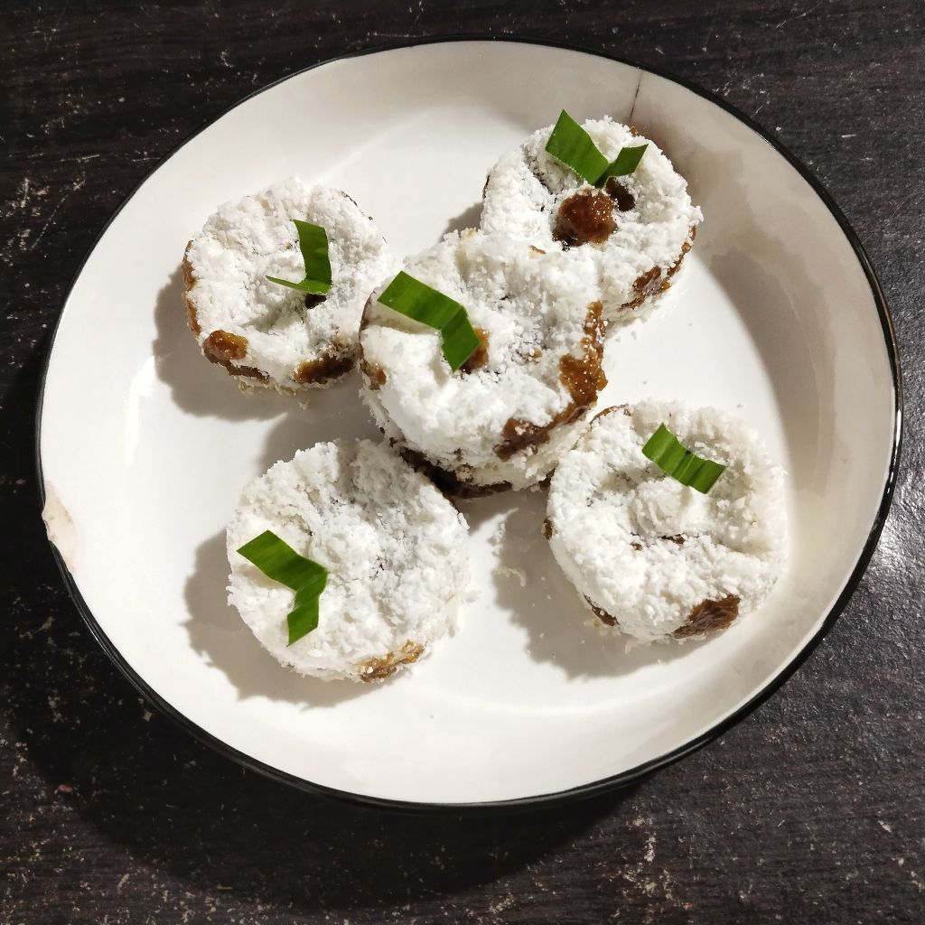 Resep Kue Awuk-Awuk Tepung Ketan Sederhana Rumahan di Yummy App