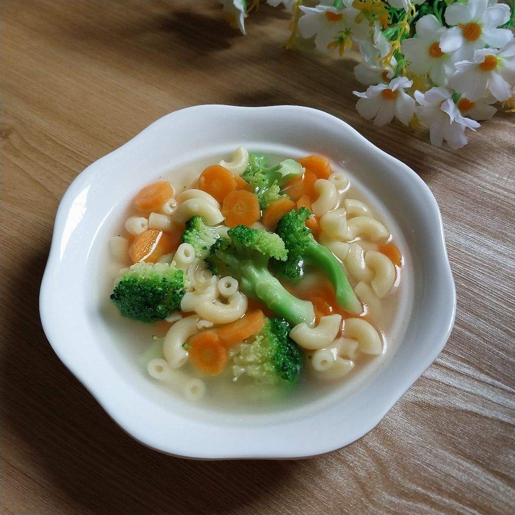 Resep Sup Makaroni Wortel Brokoli Sederhana Rumahan di Yummy App