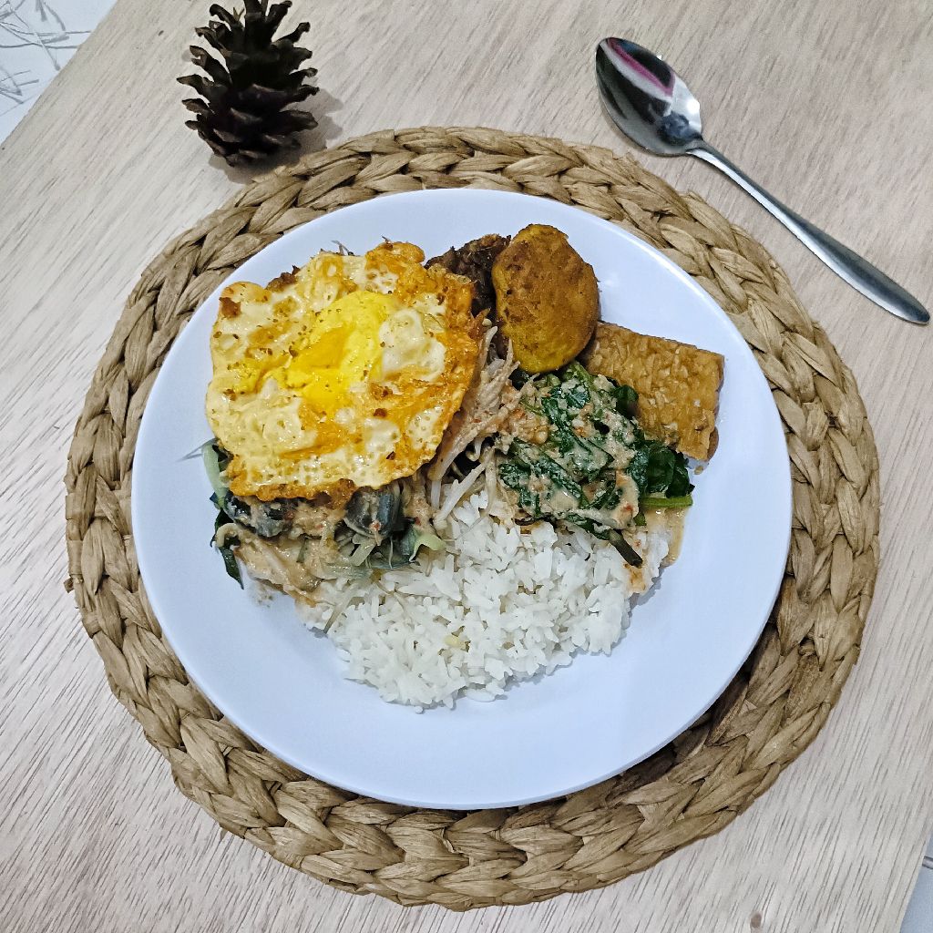Resep Pecel Telur Kembang Turi Sederhana Rumahan di Yummy App