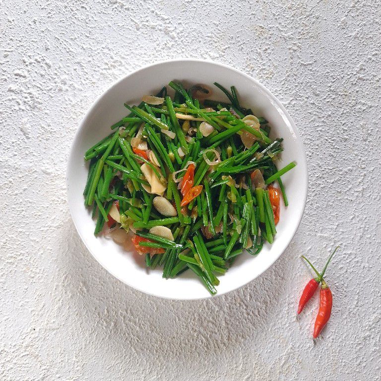 Resep Tumis Bunga Kucai Sederhana Rumahan di Yummy App