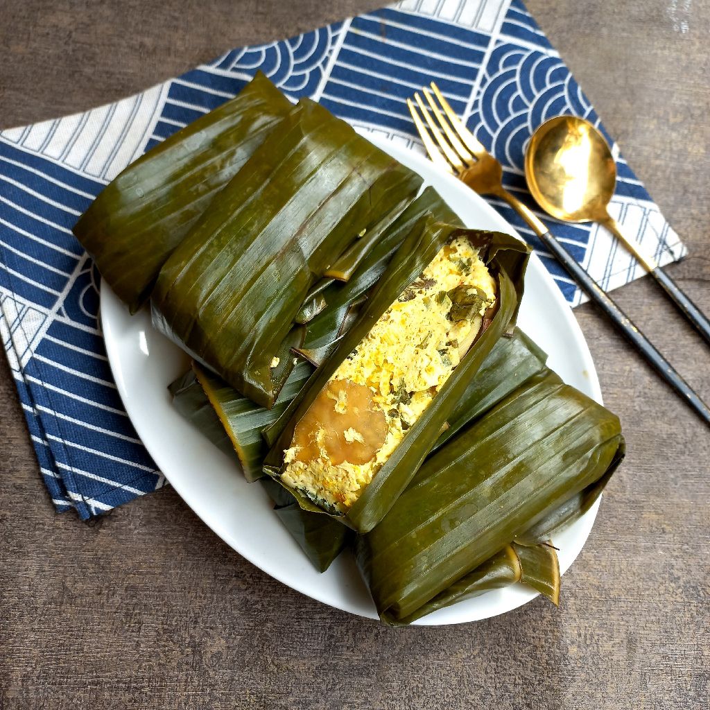 Resep Pepes Tahu Jamur Bumbu Kunyit Sederhana Rumahan di Yummy App