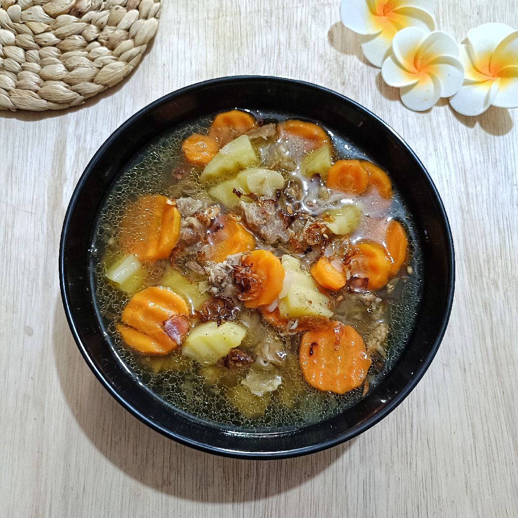 Resep Sop Daging Kentang Wortel Sederhana Rumahan di Yummy App