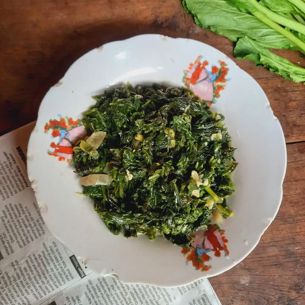Resep Tumis Daun Singkong Sederhana Rumahan di Yummy App