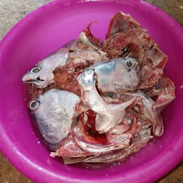 Resep Tumis ikan pedas Sederhana Rumahan di Yummy App