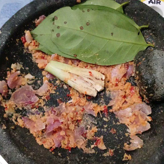 Resep Sayur Daun Singkong Sederhana Rumahan di Yummy App